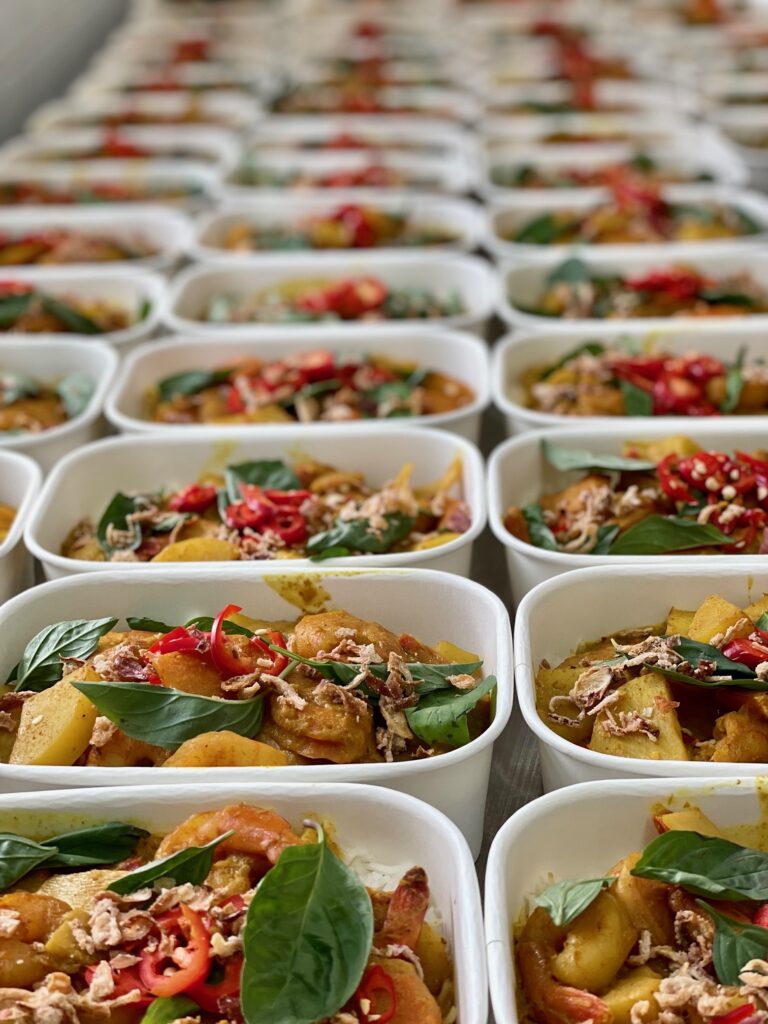 About Us – RecipeTin Meals