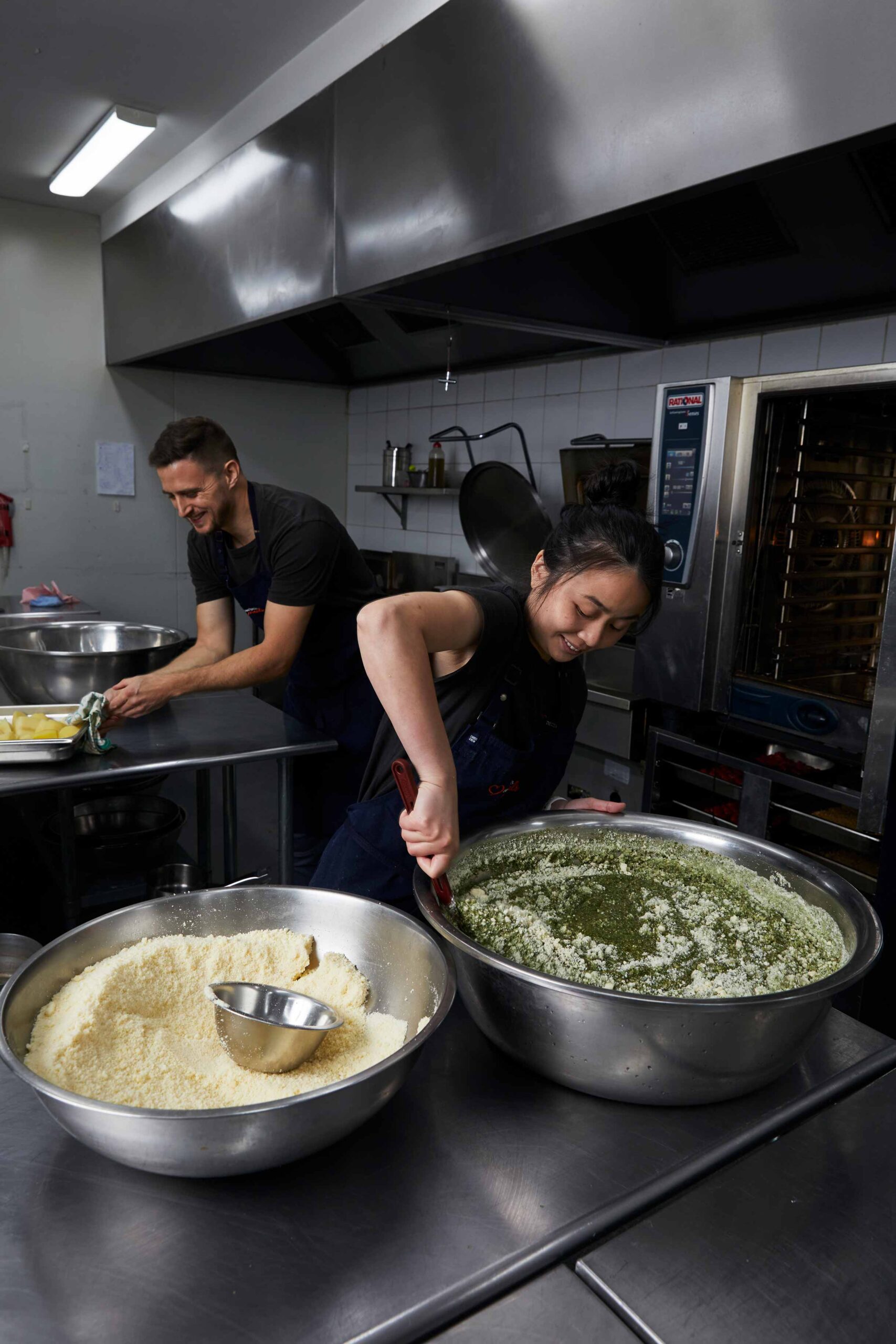 About Us – RecipeTin Meals