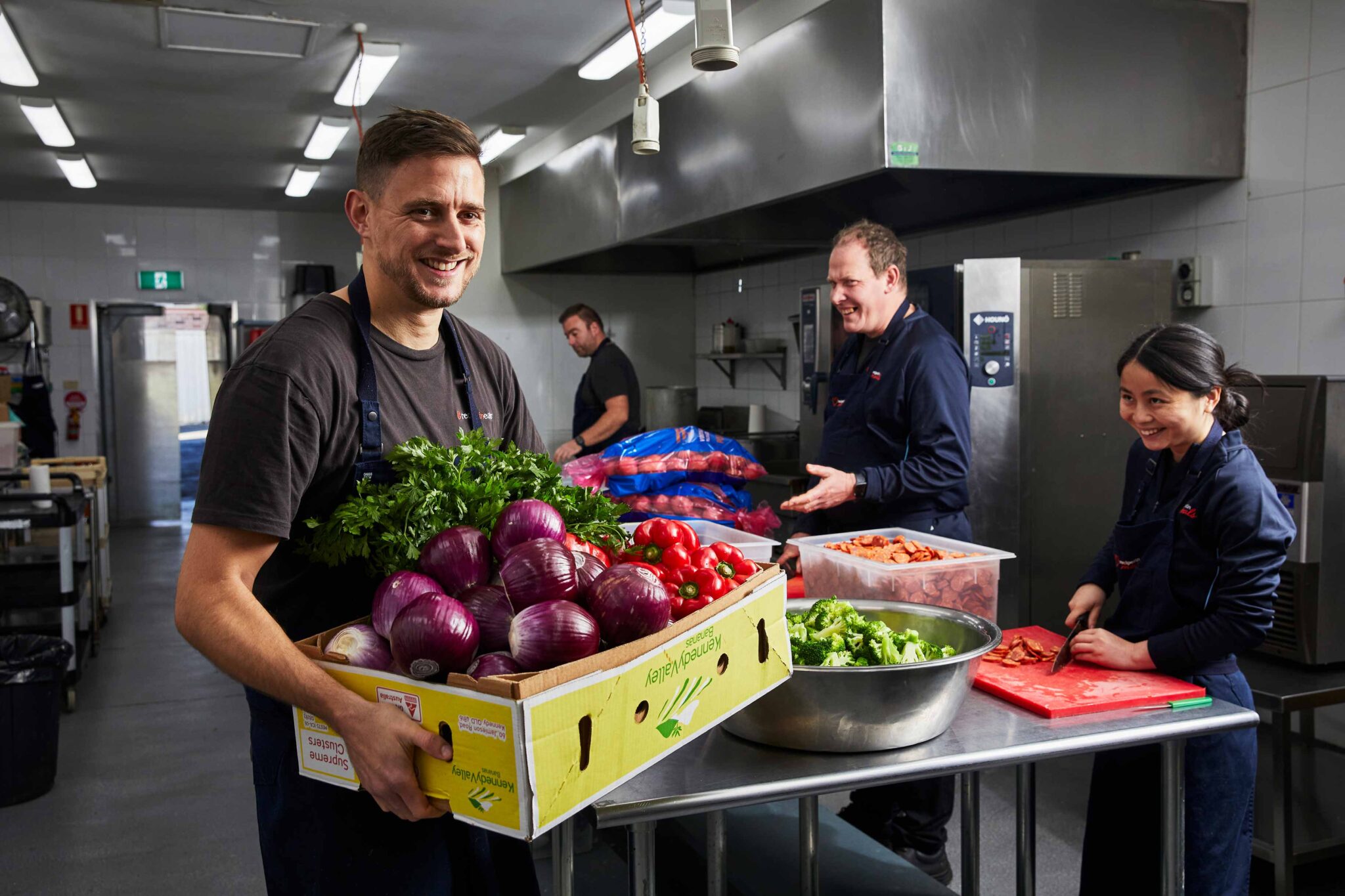 About Us – RecipeTin Meals